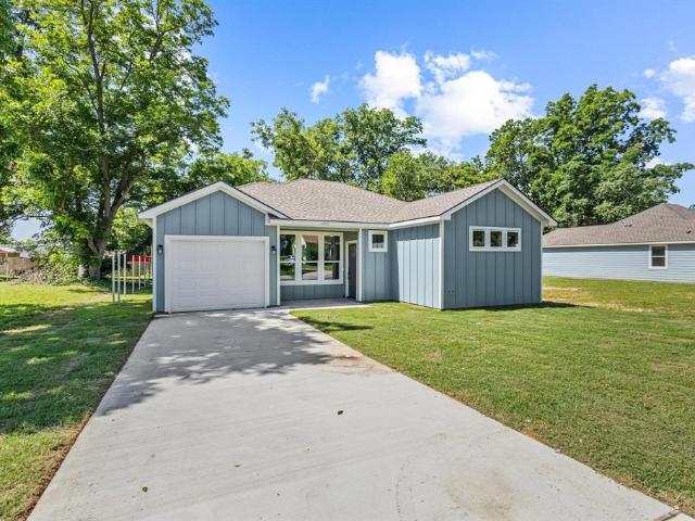 508 Florence, Denison, TX 75020 | MLS #21215 | Compass
