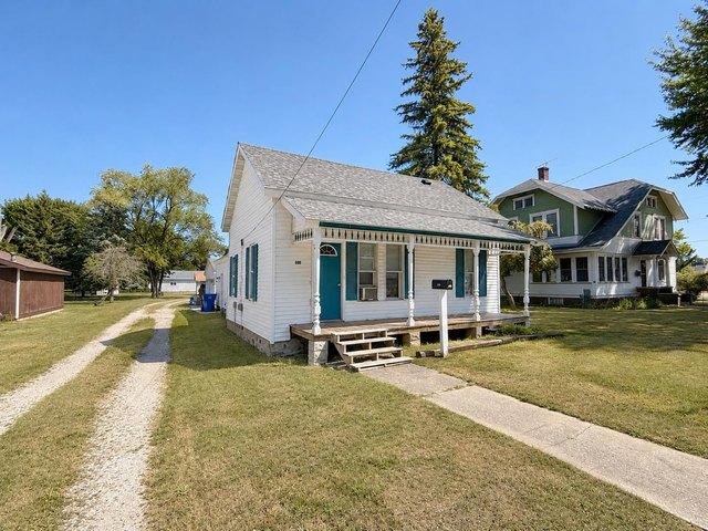 508 French St, Peshtigo, WI 54157