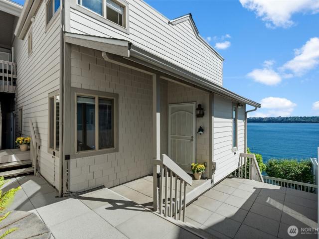 508 Klapache Avenue NE