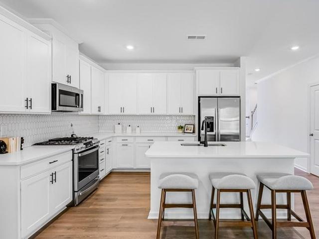 508 Oak Reserve Dr Unit 101, Garner, NC 27529