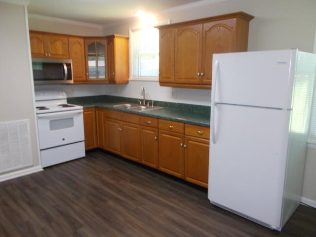 508 Meadowbrook Ct