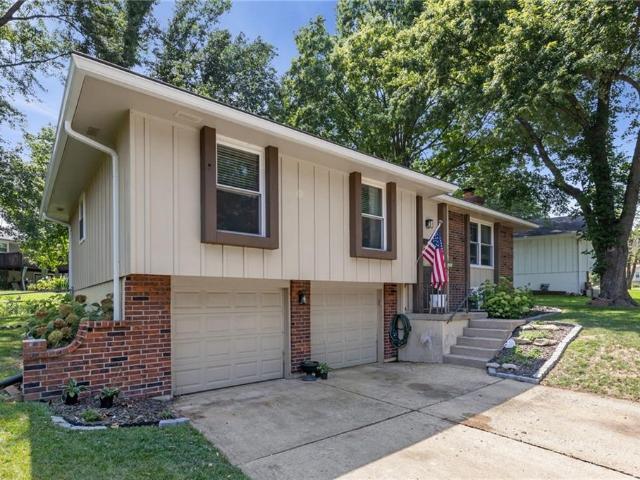 508 NE Grant Drive