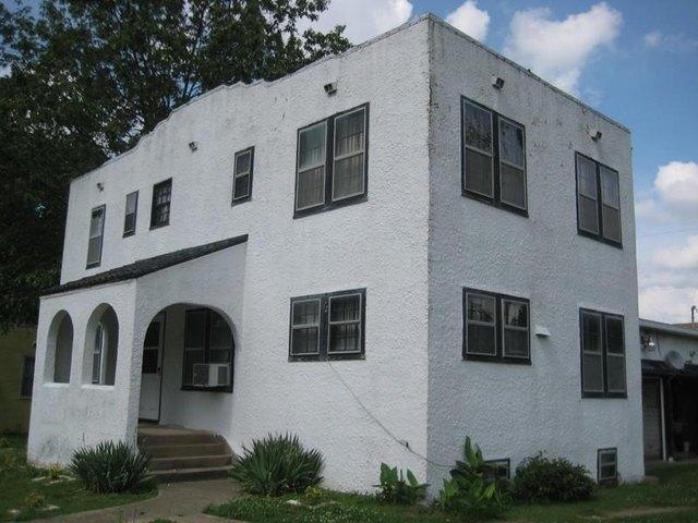 508 S 4th St, Elkville, IL 62932