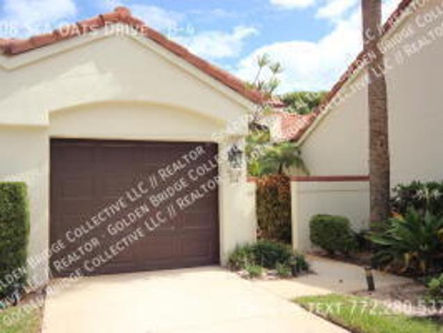 508 Sea Oats Drive, 2 beds, 2 full and 1 half baths