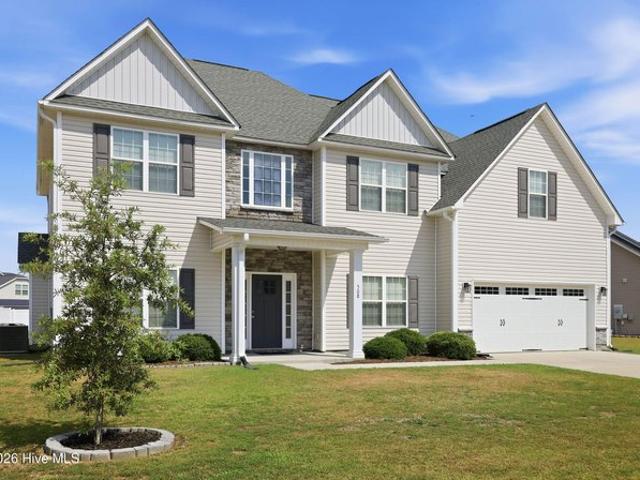 508 Seashore St, Grimesland, NC 27837