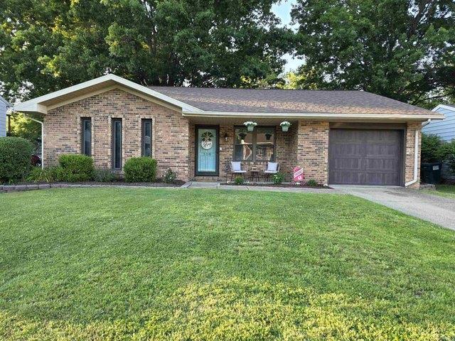 508 Strawberry Hill Rd, Evansville, IN 47711