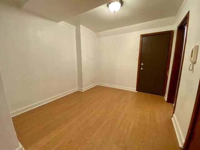 508 Summit Ave E Studio Apartment for Rent at 508 Summit Ave E, Seattle, WA 98102 Broadway