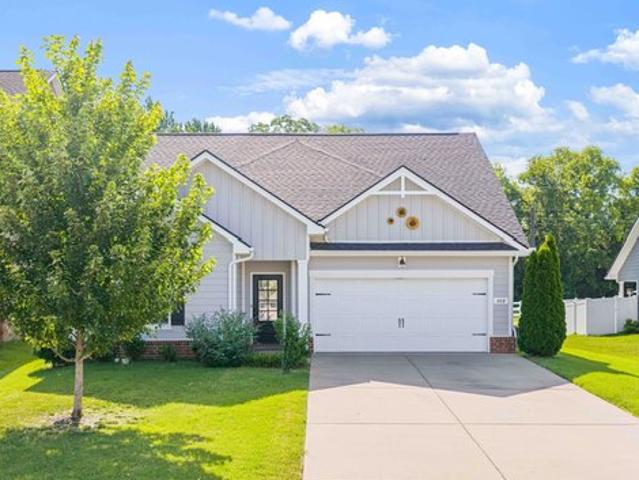 508 Sunflower Dr, Smyrna, TN 37167