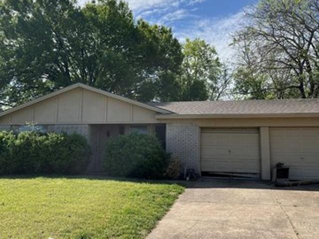 508 Plantation Dr, Arlington, TX 76014