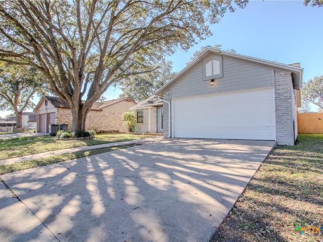 508 Queenswood Trail