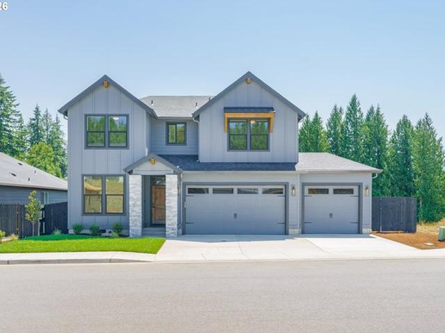 508 W 19th St, La Center, WA 98629