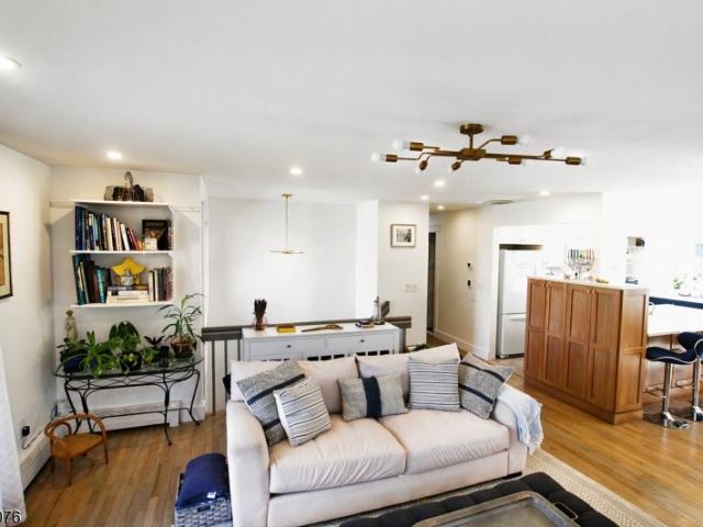 508 Terrace Dr, Vernon, NJ 07462 | MLS #4024 | Compass