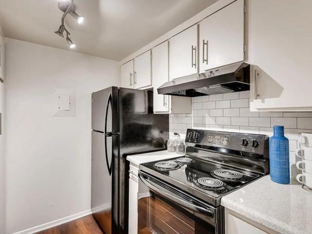 5095 E Donald Ave, Denver, CO 80222