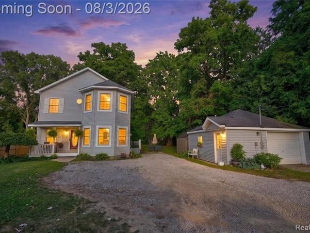 5096 N Irish Rd, Richfield Township, MI 48423
