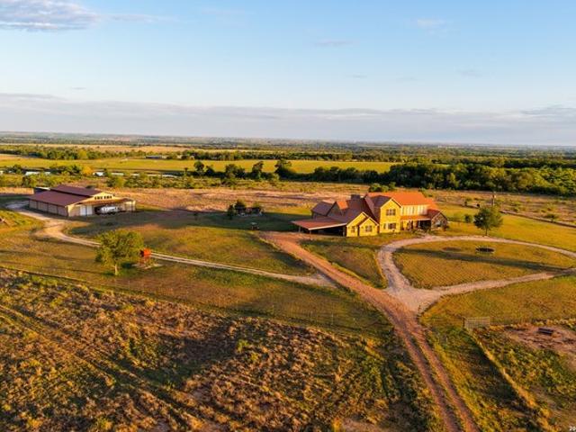 5098 S FM 486, Thorndale, TX 76577