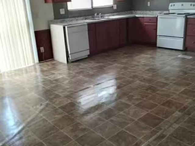 50990004 5036 Hamlin Rd
