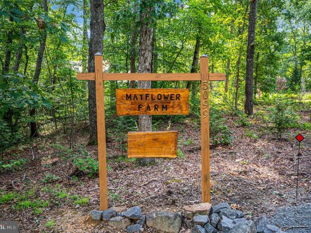 5099 Courtneys Corner Road