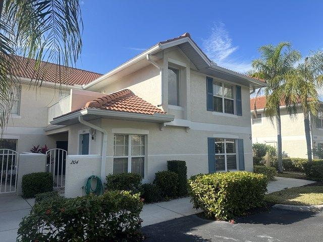 5090 Cedar Springs Dr Apt 204, Naples, FL 34110