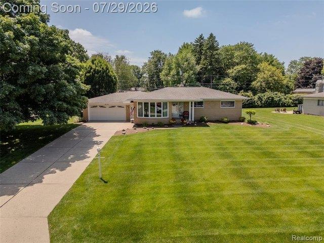 5090 Lorin Dr, Shelby Township, MI 48316