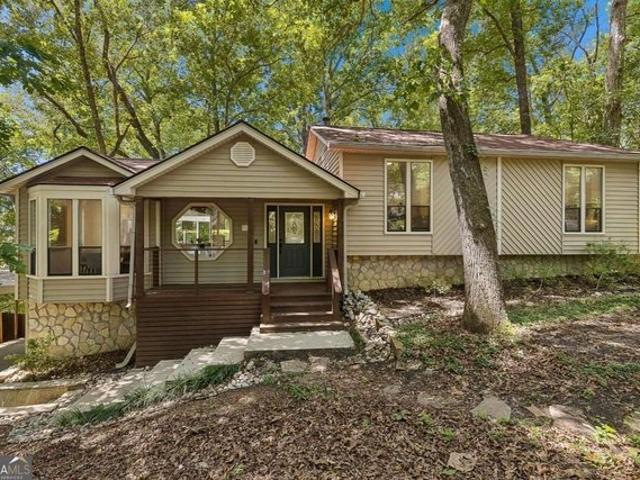 5090 River Valley Dr SE, Smyrna, GA 30082