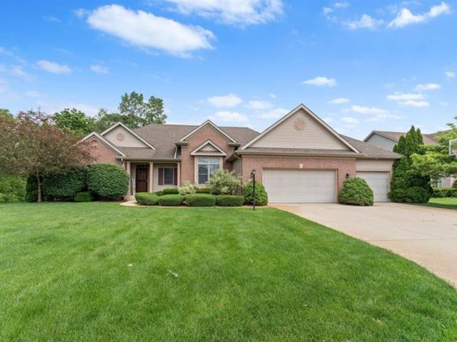 50910 Stonebridge Dr, Granger, IN 46530