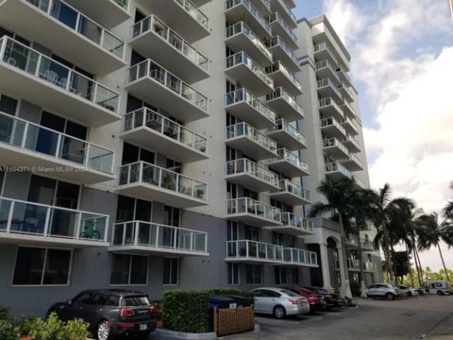 5091 NW 7th St #PH 09, Miami, FL 33126