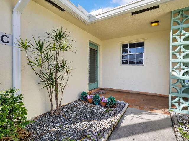 5091 Lake Front Blvd, Unit C, Delray Beach, FL 33484 | MLS #R11158