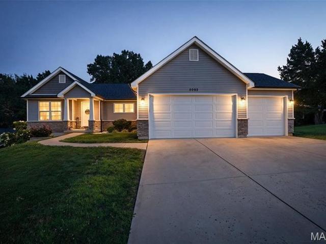 5092 Scenic View Acres Dr, Imperial, MO 63052