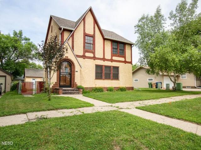 509 3rd Ave SE, Watertown, SD 57201