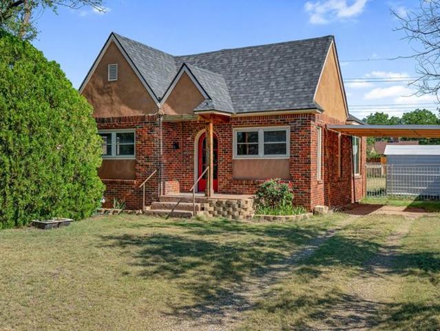 509 8th Ave, Canyon, TX 79015