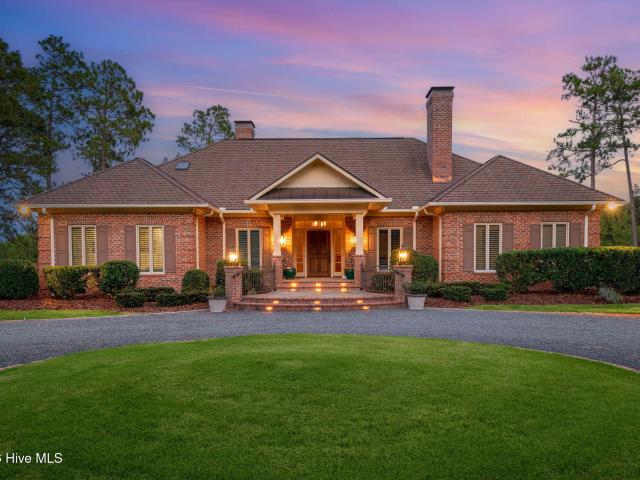 509 Cross Country Lane