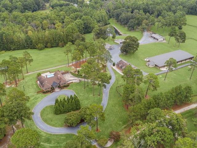 509 Cross Country Ln, Southern Pines, NC 28387