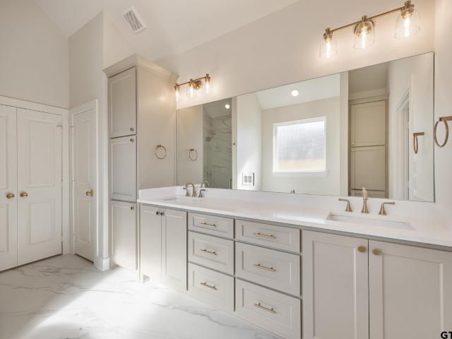 509 Artesian Meadow Dr, Bullard, TX 75757 | MLS #25011