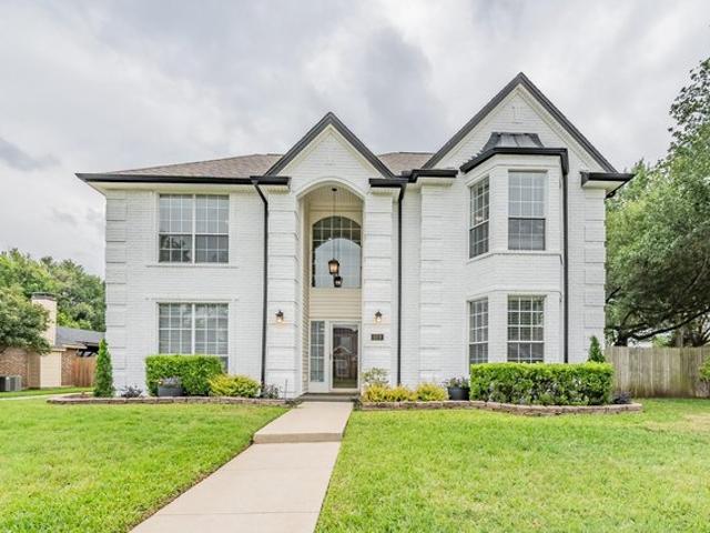 509 Aurora Dr, Euless, TX 76039