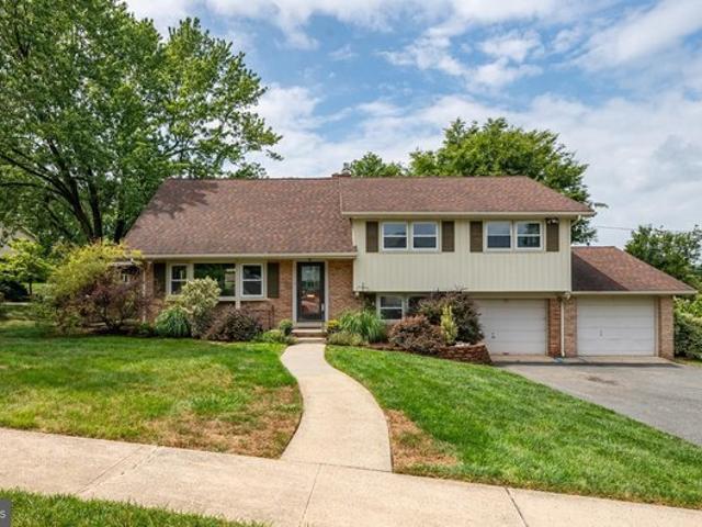 509 Berks Pl, Reading, PA 19609