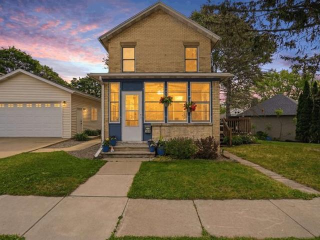509 Doty St, Edgerton, WI 53534