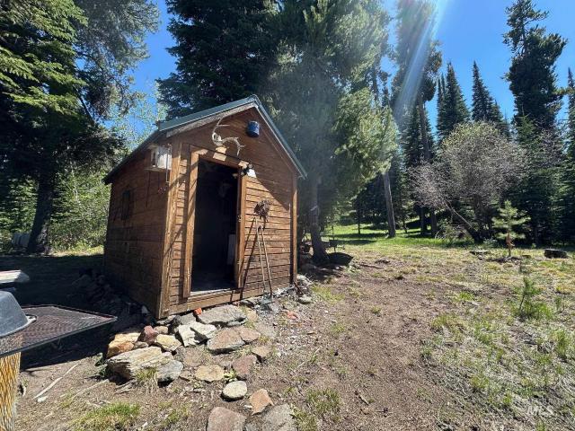 509 Deadline Rd. Cabin #2 South Hills