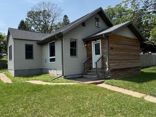 509 Dickinson Blvd, Kingsford, MI 49802