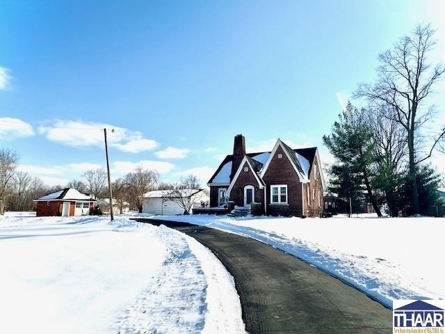 509 E 8th St, Clay City, IN 47841
