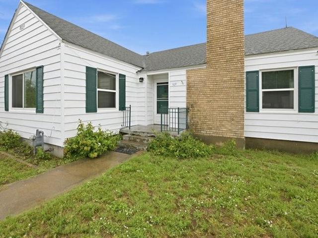509 E 15th St, Colorado City, TX 79512