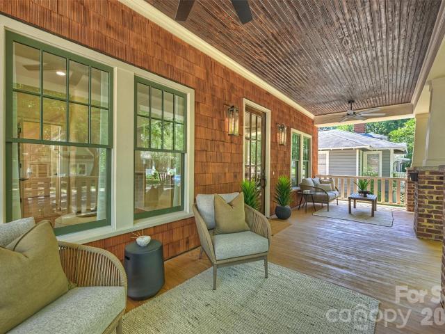 509 E Tremont Avenue