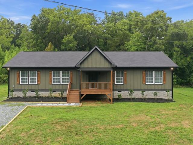 509 E Webb St, Mebane, NC 27302
