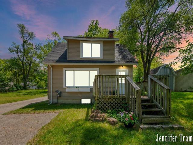 509 E Fairplains Street