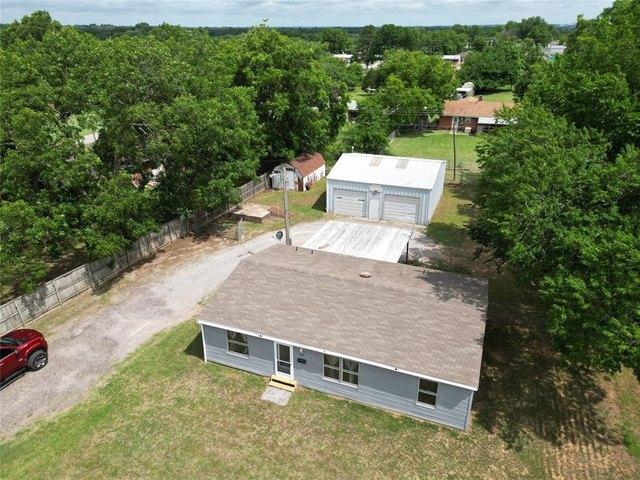 509 E Park St, Tecumseh, OK 74873