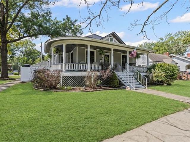 509 E Peoria St, Paola, KS 66071