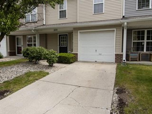 509 Elkhart Dr, Westfield, IN 46074