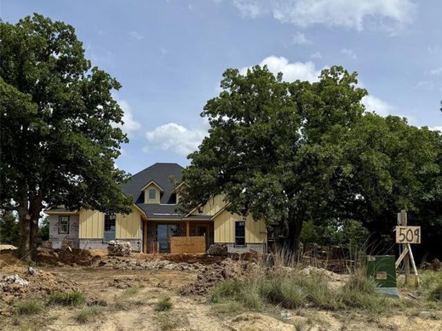 509 Hackamore Ct, Weatherford, TX 76088