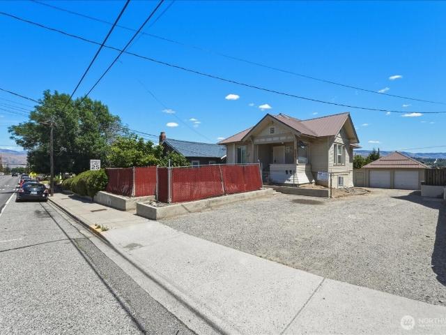 509 Okanogan Avenue