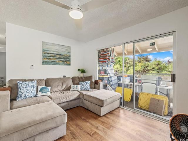 509 Mananai Pl, Unit 33T, Honolulu, HI 96818 | MLS #202607 | Compass