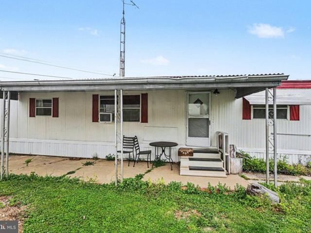 509 Middleview Dr, York, PA 17402